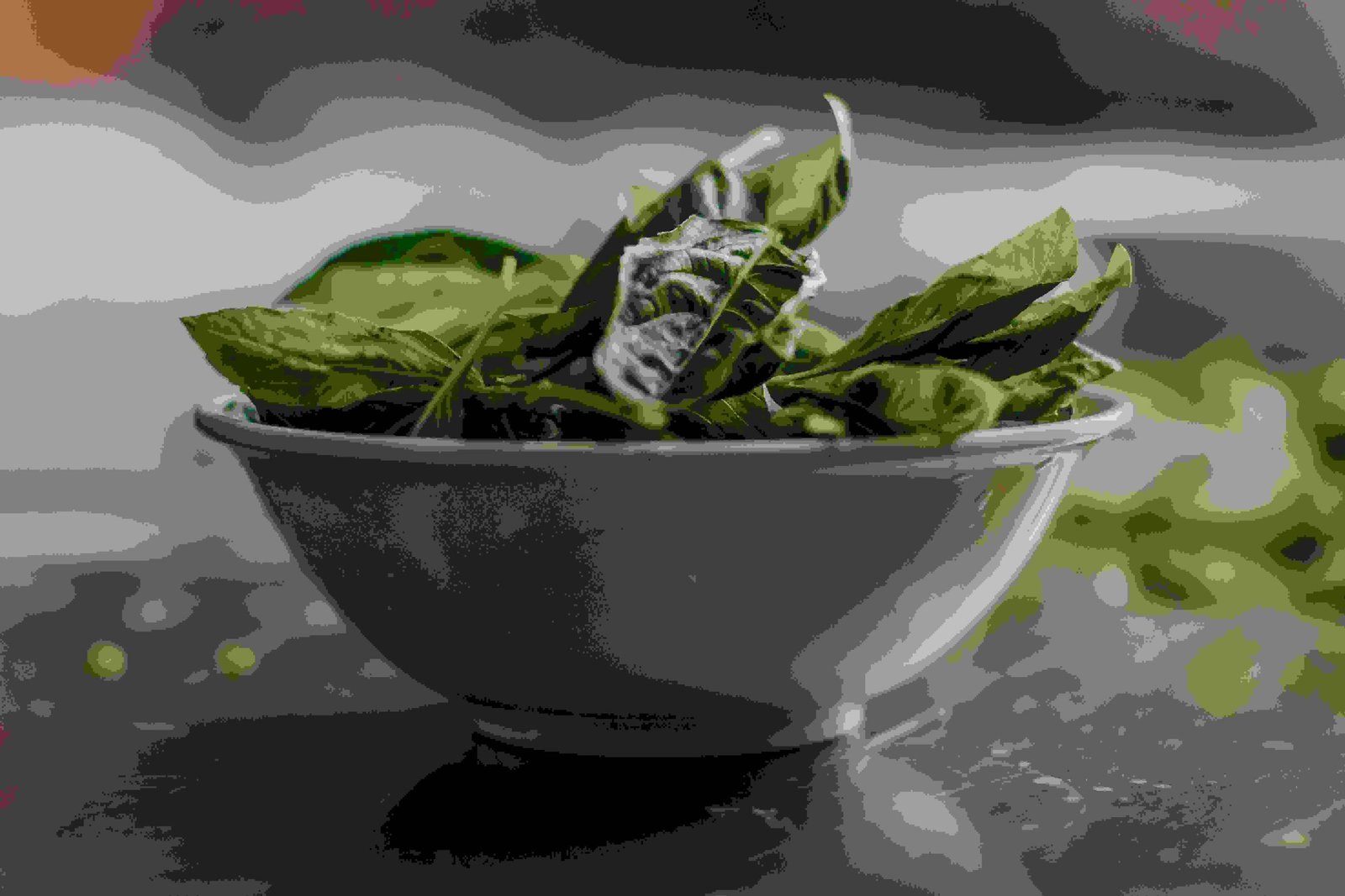 Is Spinach Healthy? Nutrition Facts, Benefits & Common Myths ...